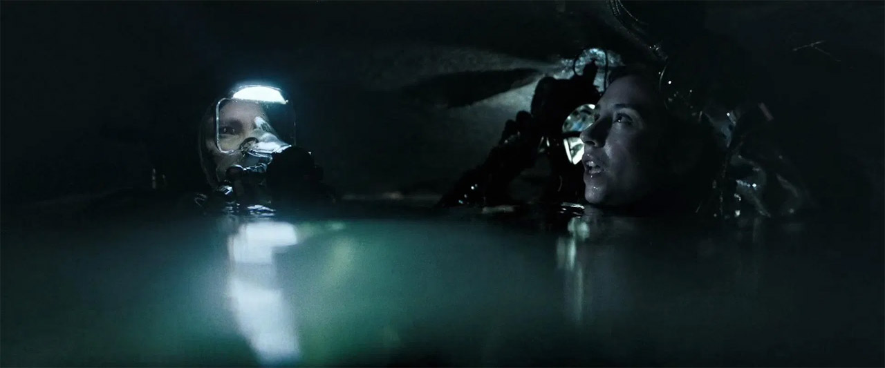 Breaking Surface: Tödliche Tiefe (2020) | moviescape